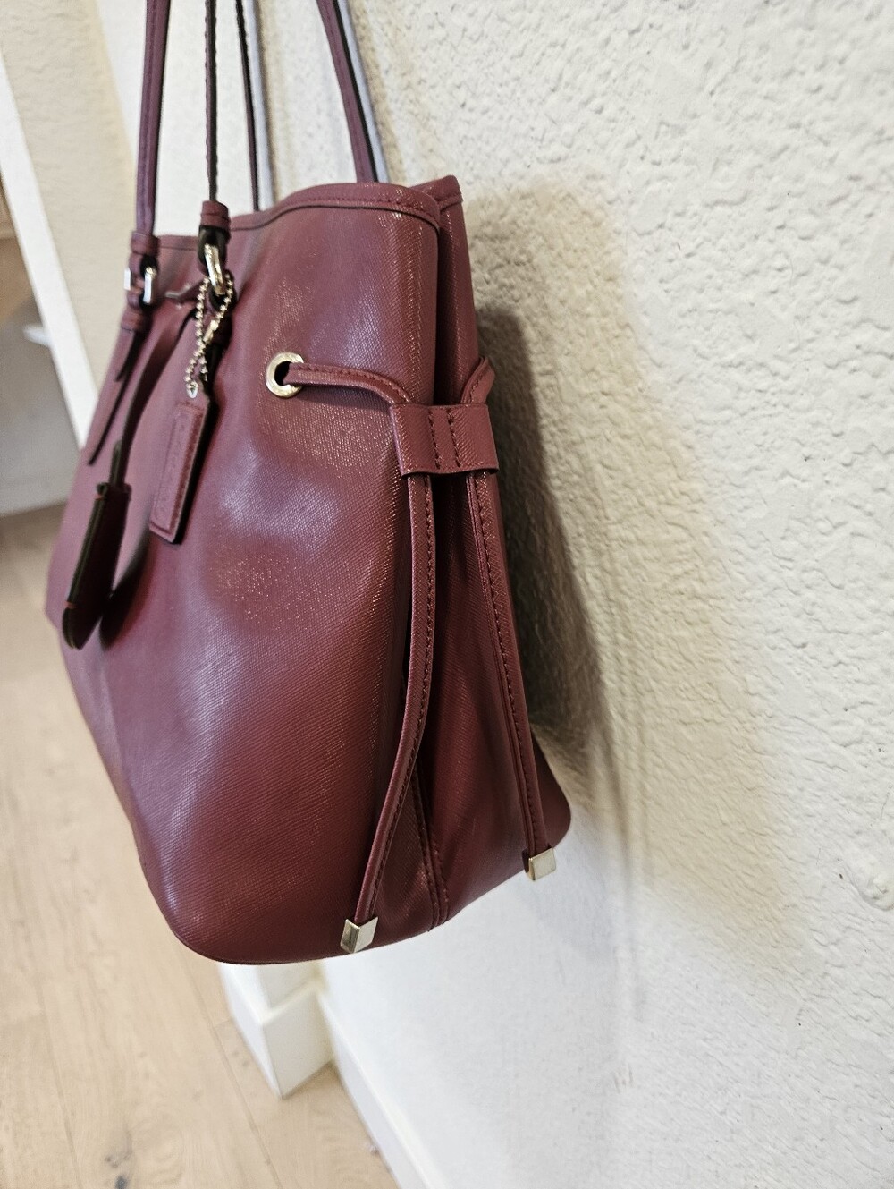 Coach | Bags | Coach Peyton Leather Drawstring Carryall Style F29362 ...